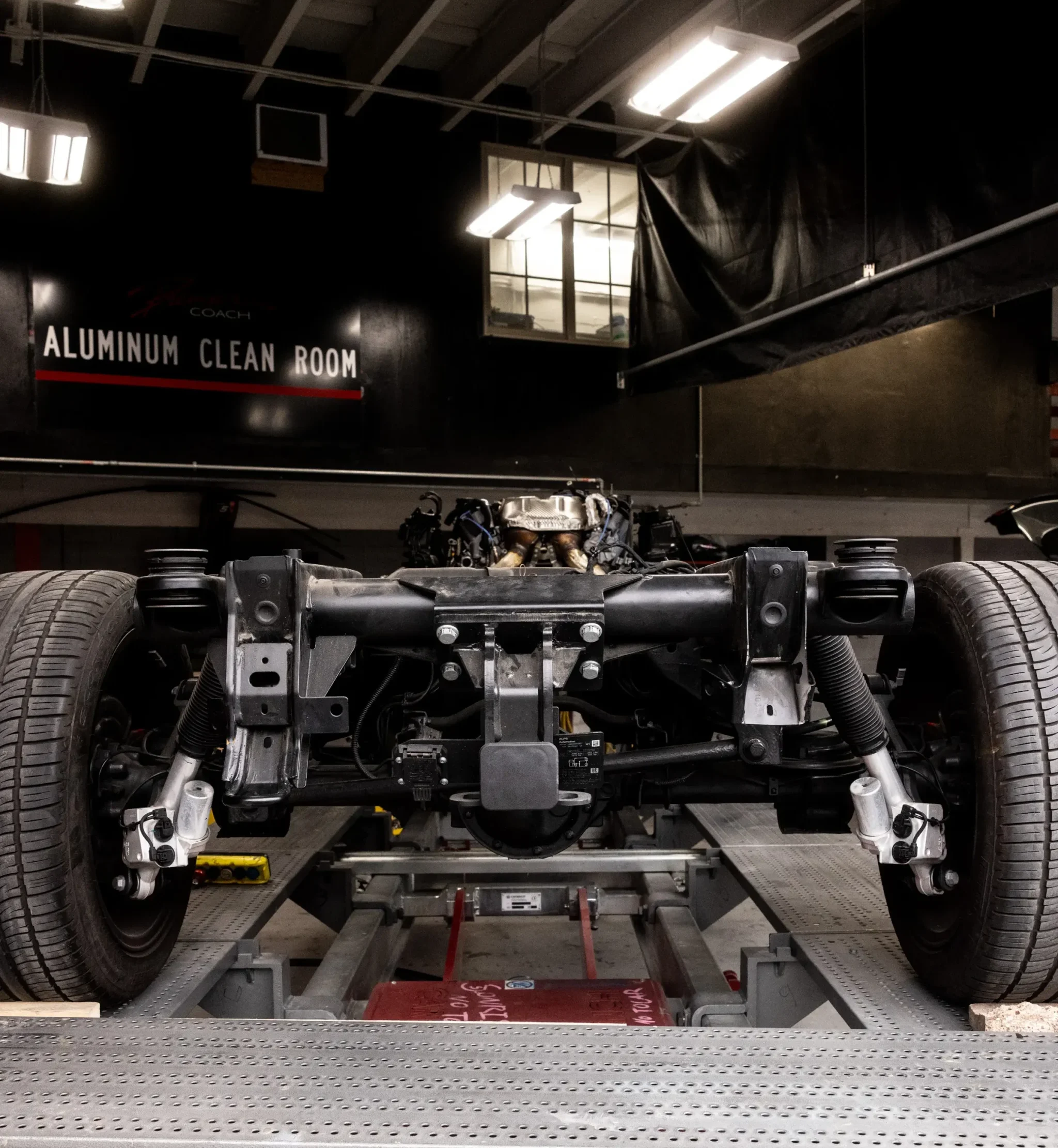 5 Signs You Need Auto Frame Straightening After an Accident